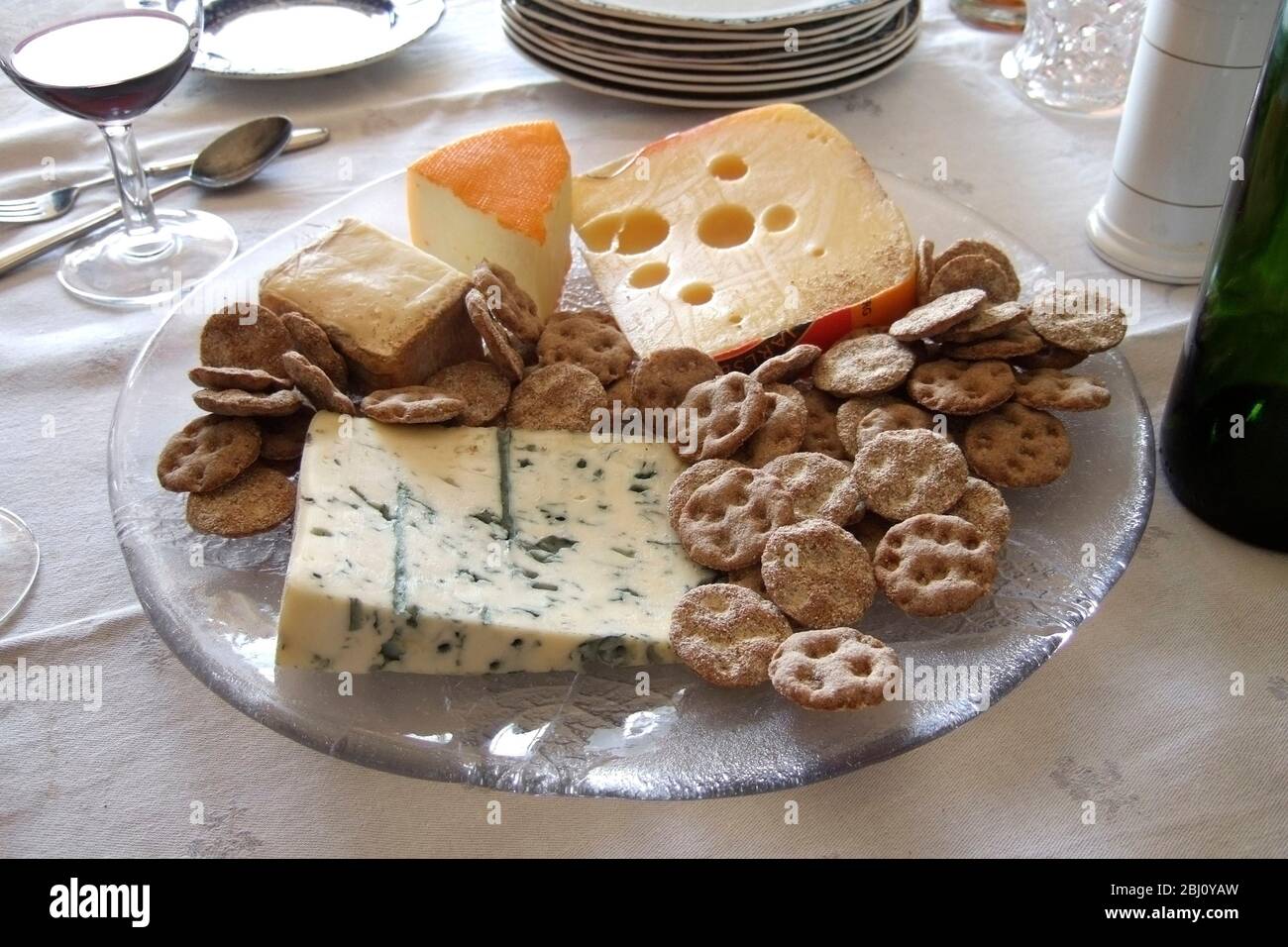 Large plate glass hi-res stock photography and images - Alamy