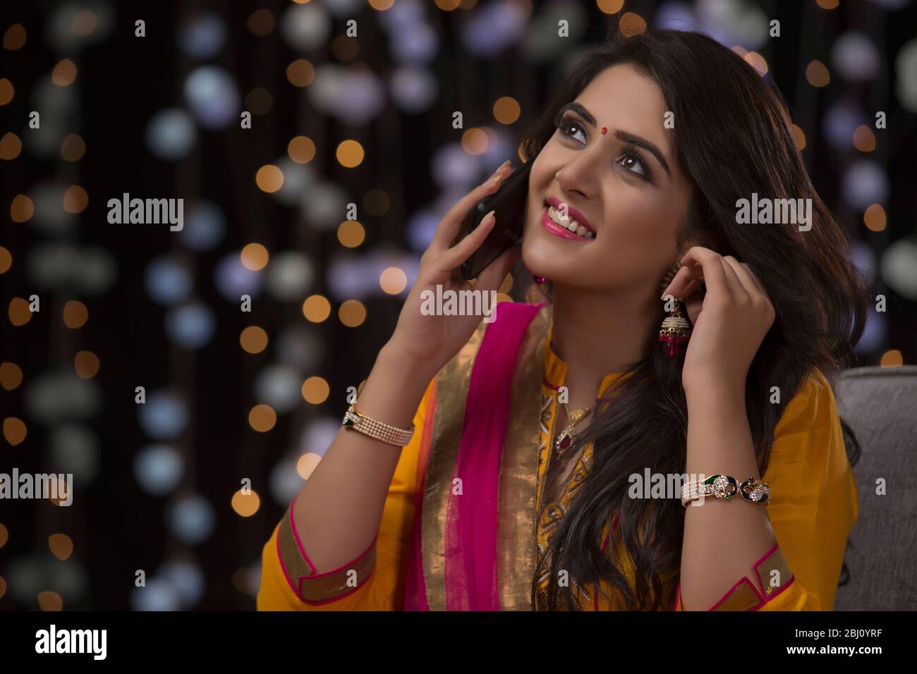 Woman calling someone hi-res stock photography and images - Alamy