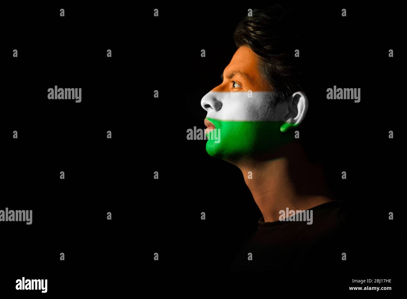 Indian man indian flag painted hi-res stock photography and images - Alamy