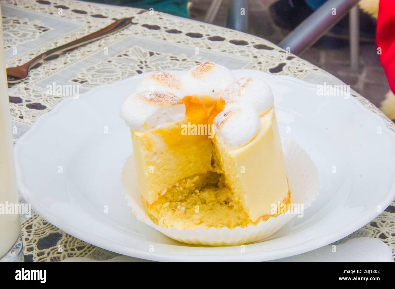 semifreddo mouse with meringue, peach ice cream and apricot jam Stock ...