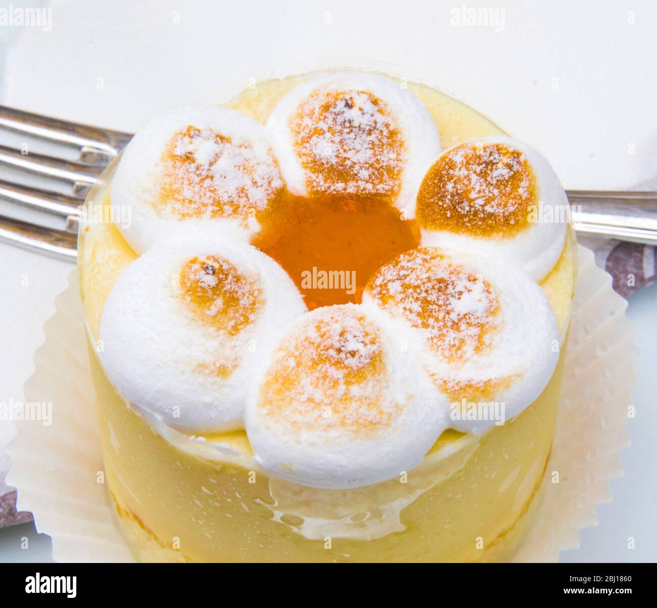 semifreddo mouse with meringue, peach ice cream and apricot jam Stock ...