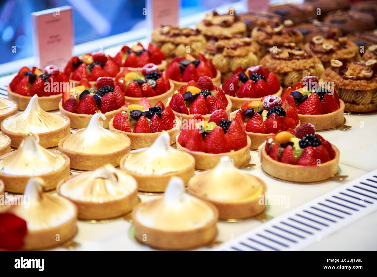 Afternoon tea on display hi-res stock photography and images - Alamy