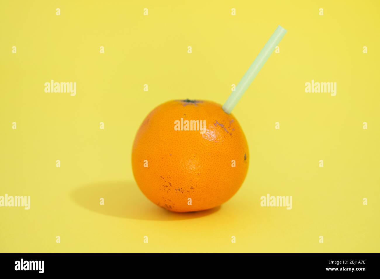 Straw vitamin c hi-res stock photography and images - Alamy