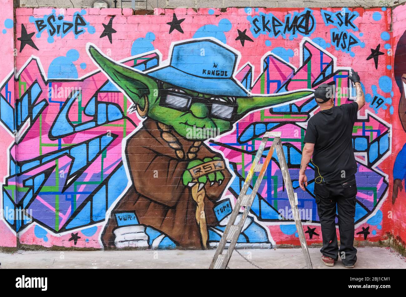 Legal street art project hi-res stock photography and images - Alamy