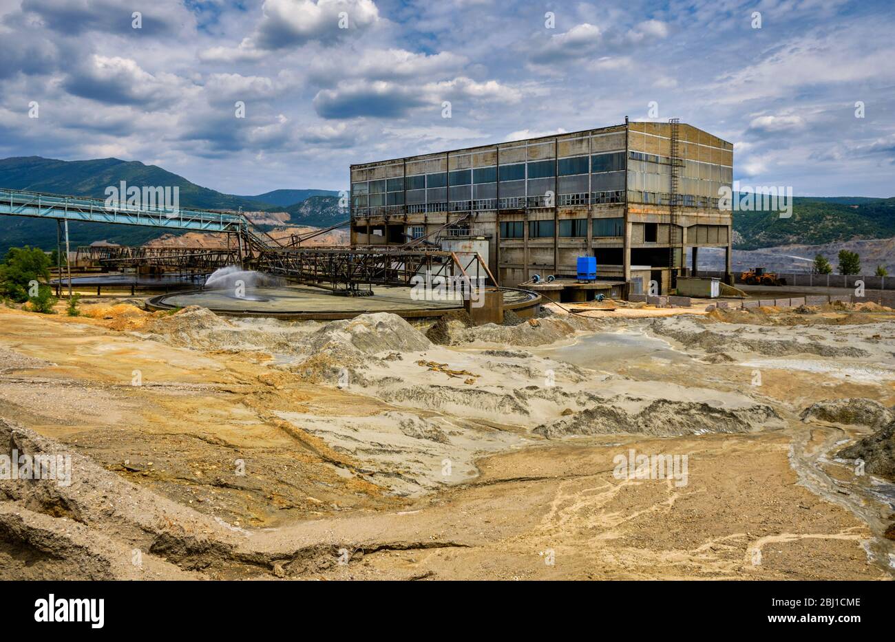 Copper mine mining processing plant hi-res stock photography and images ...