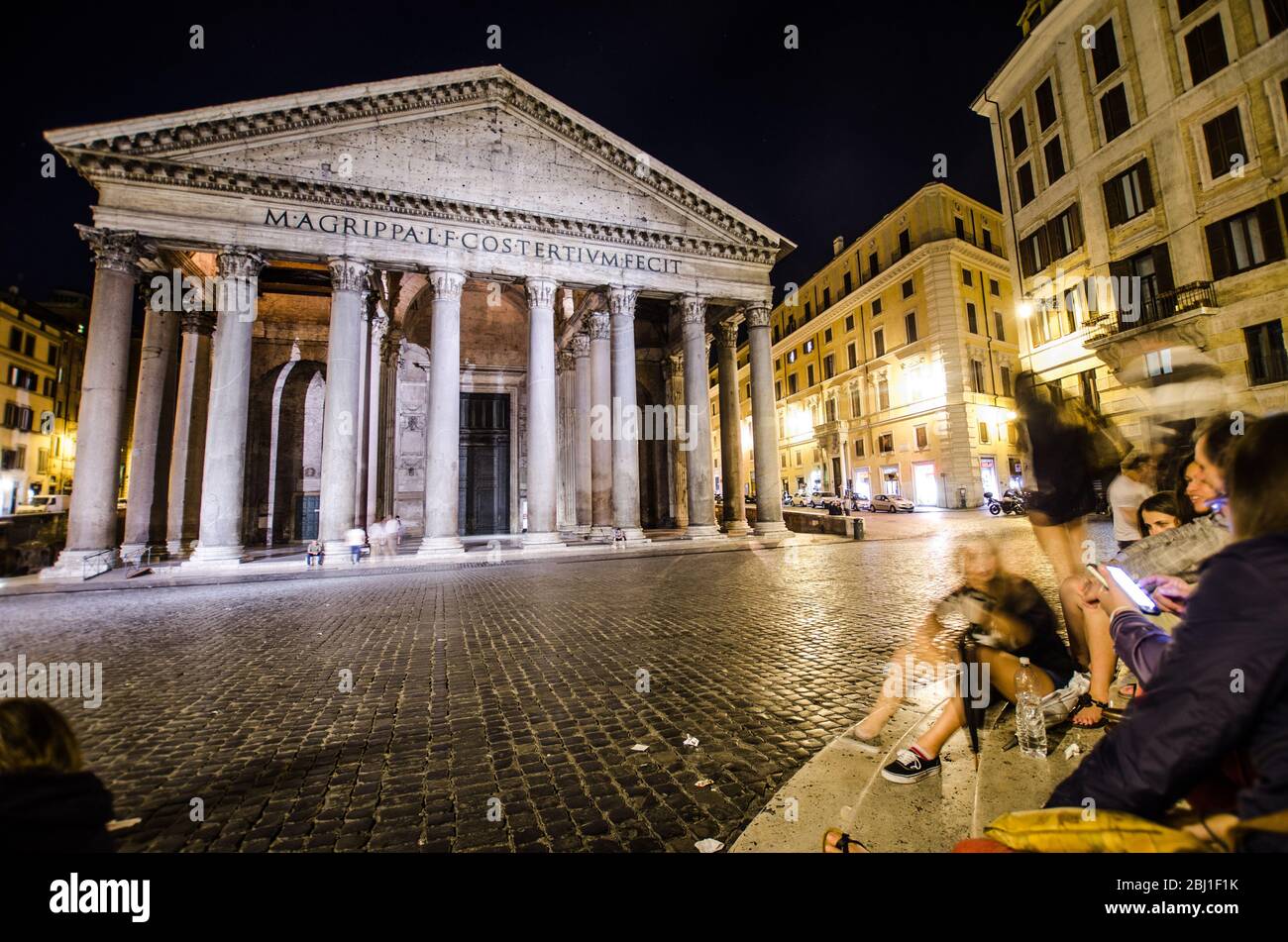 Templo de roma italia hi-res stock photography and images - Alamy