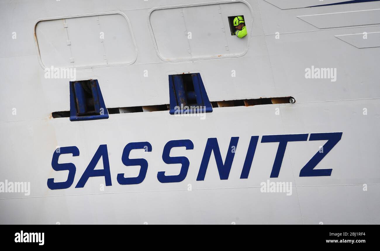 28 April 2020, Mecklenburg-Western Pomerania, Sassnitz: The railway ...