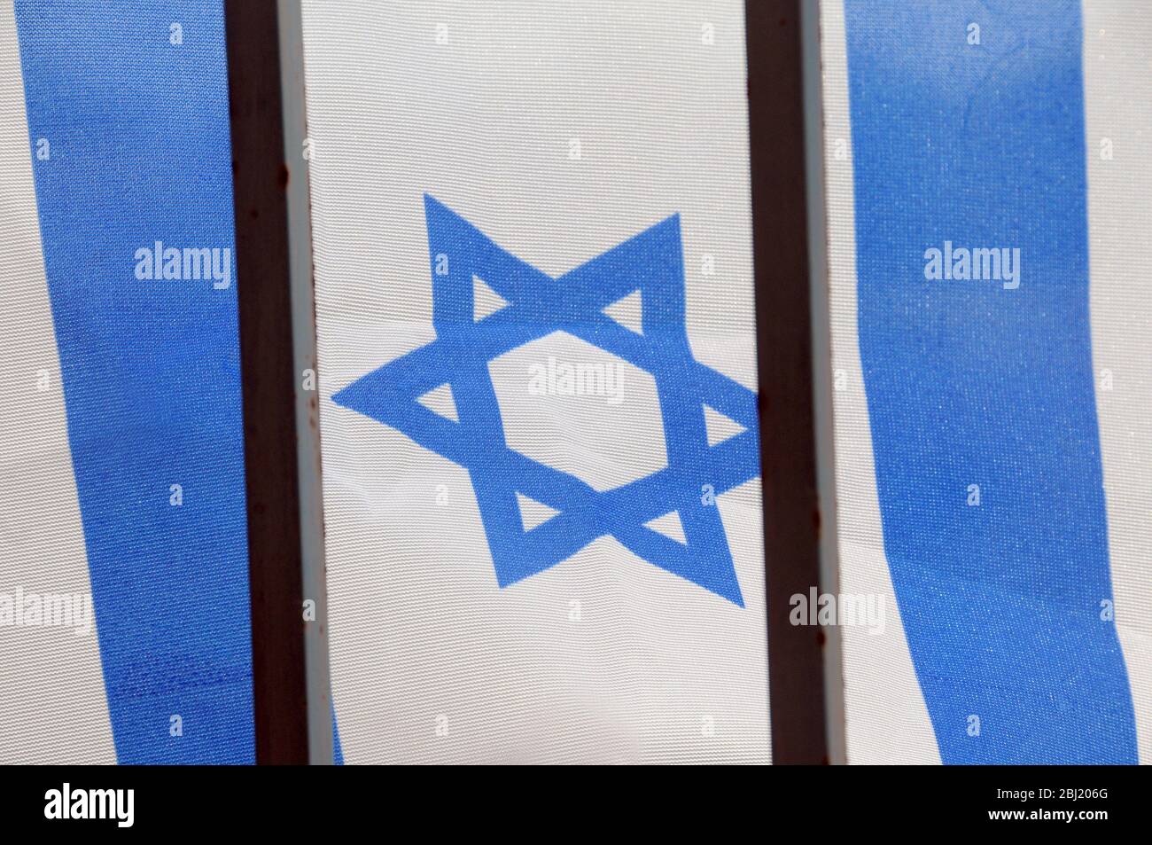 Israel silk flag hi-res stock photography and images - Alamy