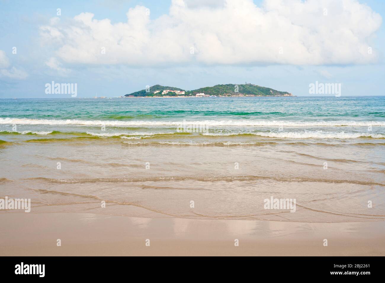 Hainan island resort hi-res stock photography and images - Alamy