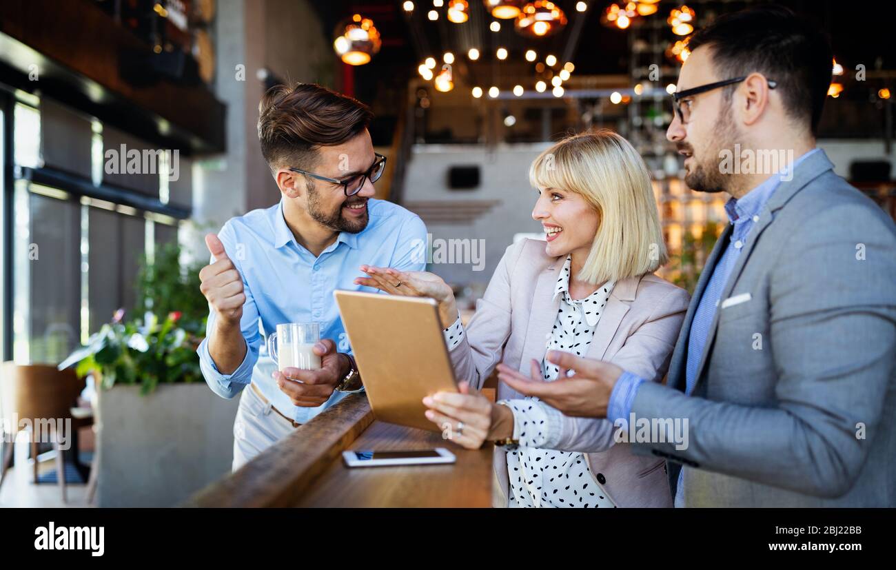 Business people coffee break meeting brainstorming chat happinness ...