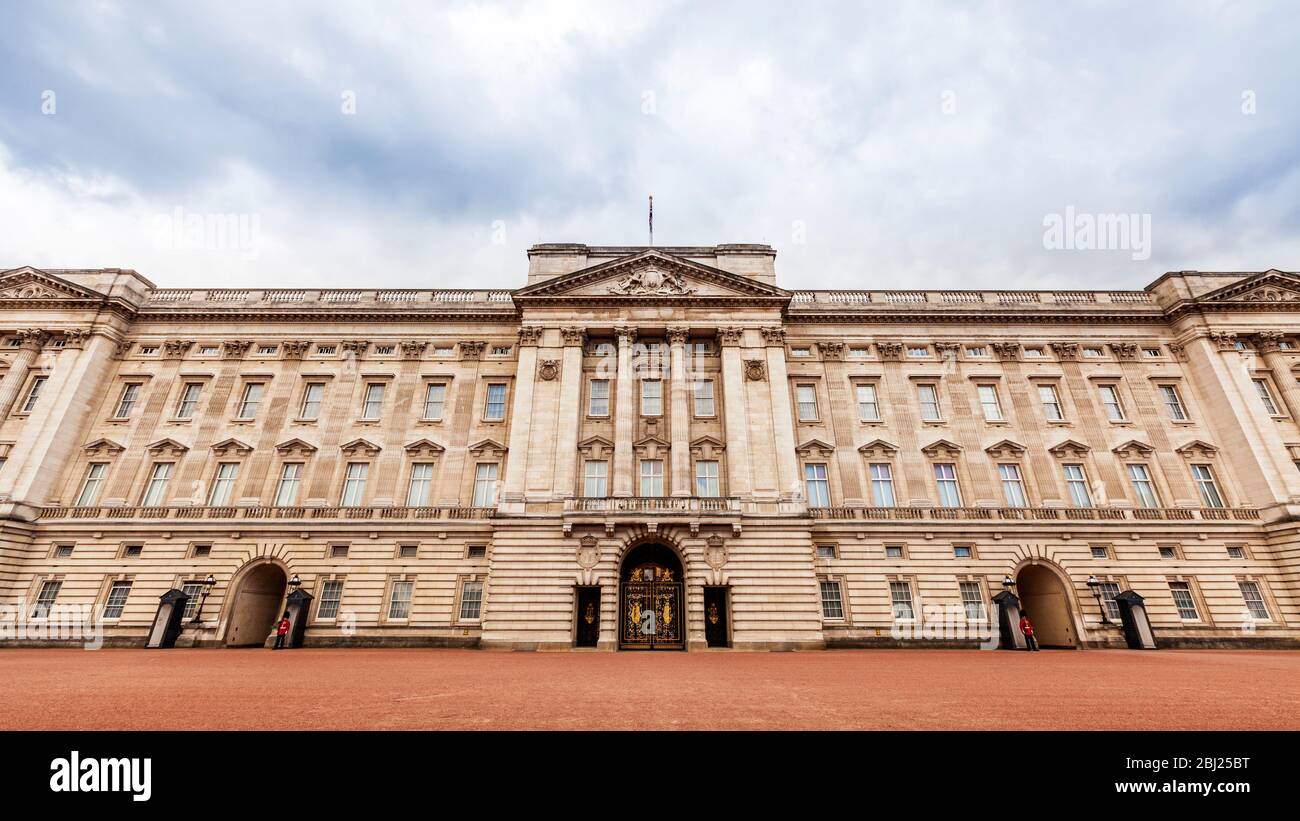 Entrance Buckingham Palace High Resolution Stock Photography and Images ...