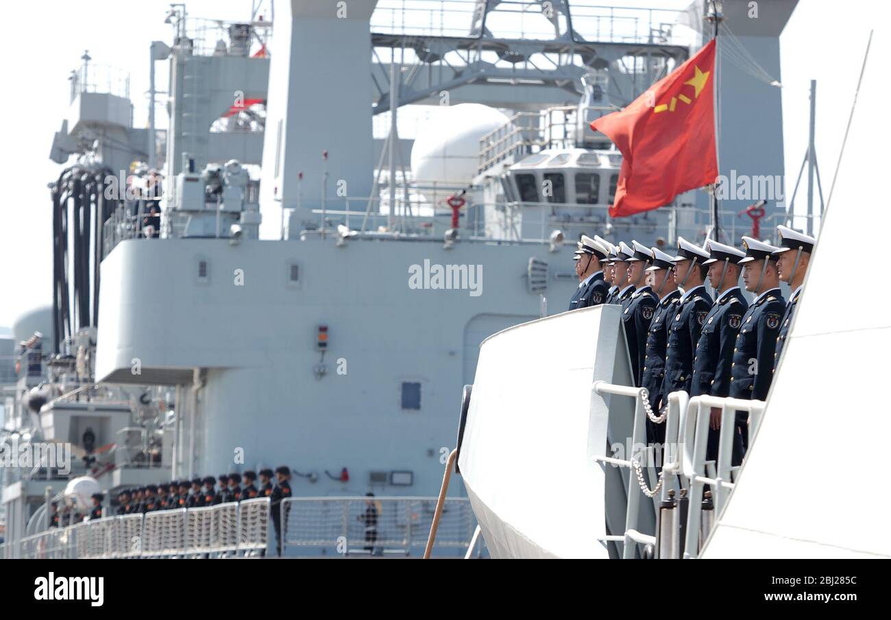 Navy officers line up in hi-res stock photography and images - Alamy