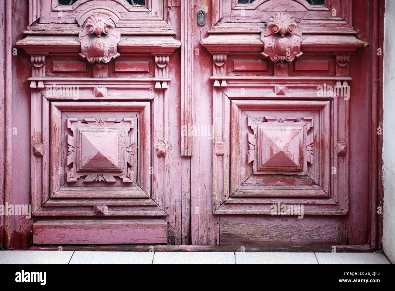 Beautiful old doors element Stock Photo - Alamy