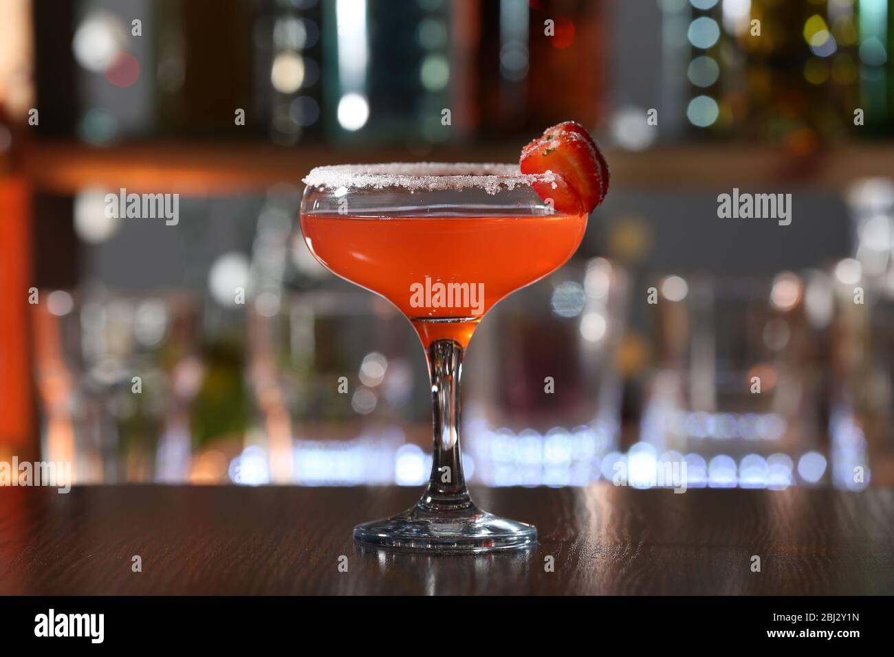 Alcohol cocktail on the bar counter, close up Stock Photo - Alamy