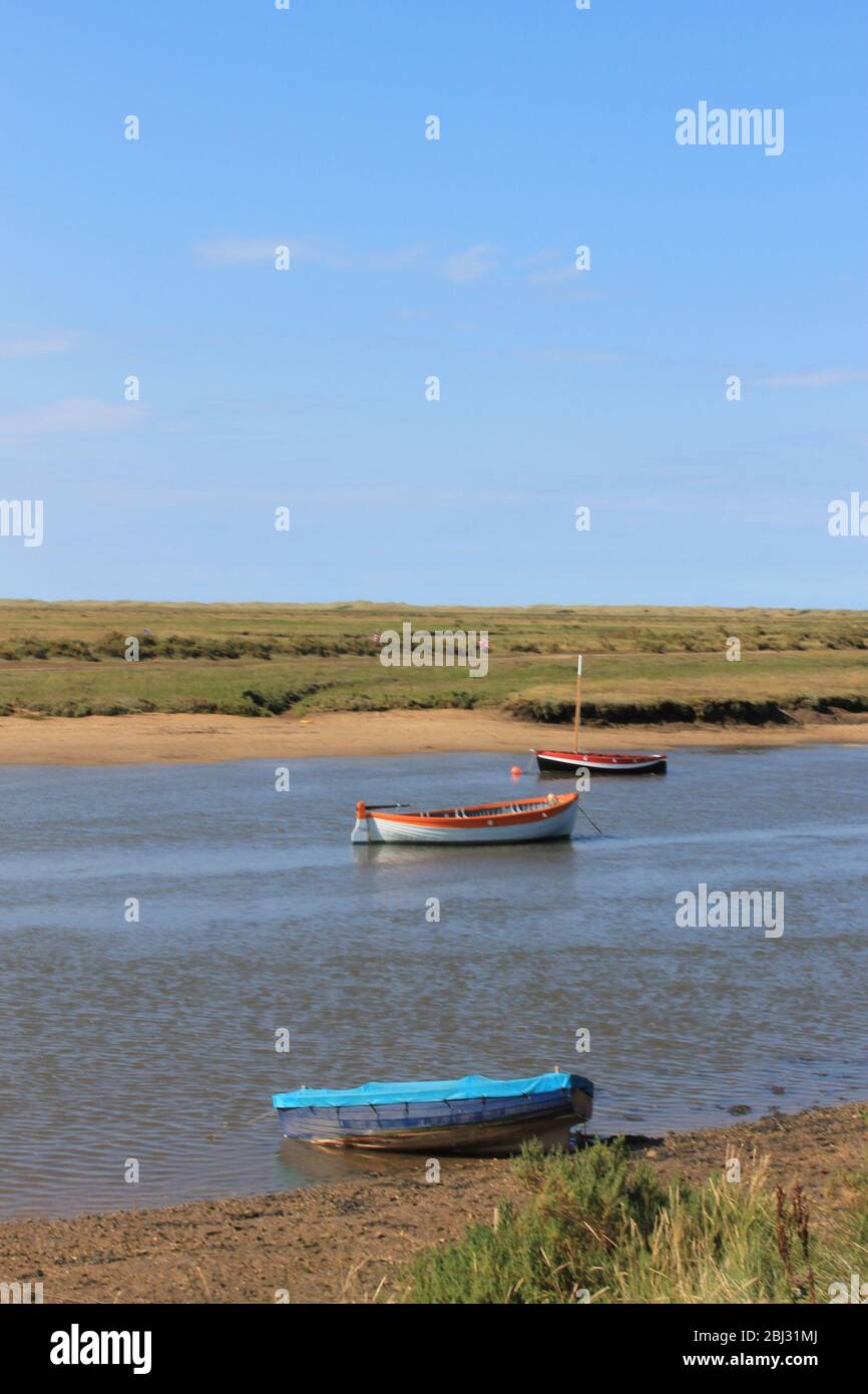 Empty boats hi-res stock photography and images - Alamy