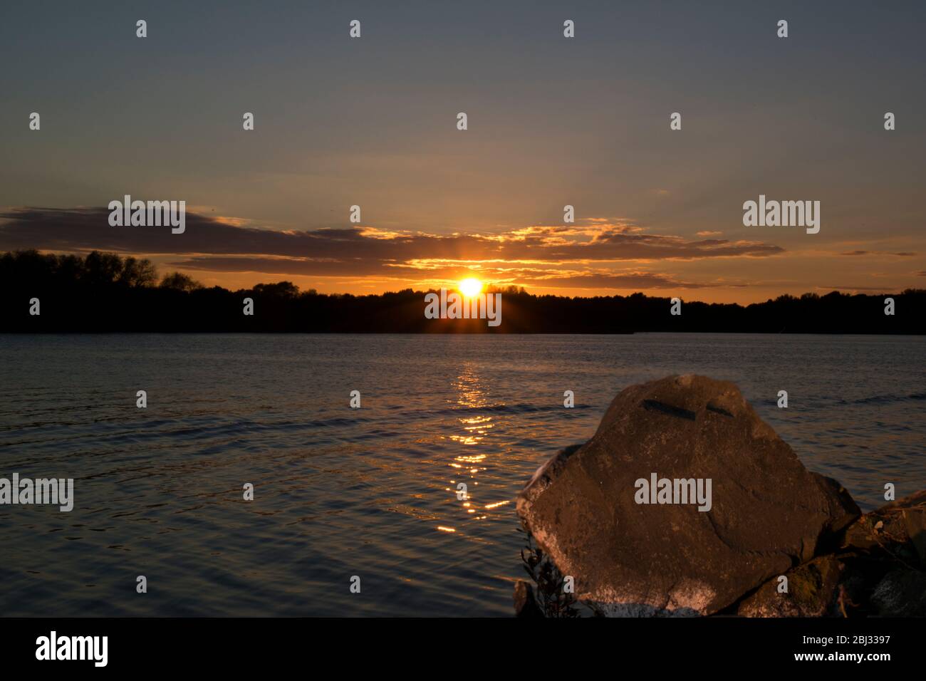 Blue sky lough neagh hi-res stock photography and images - Alamy