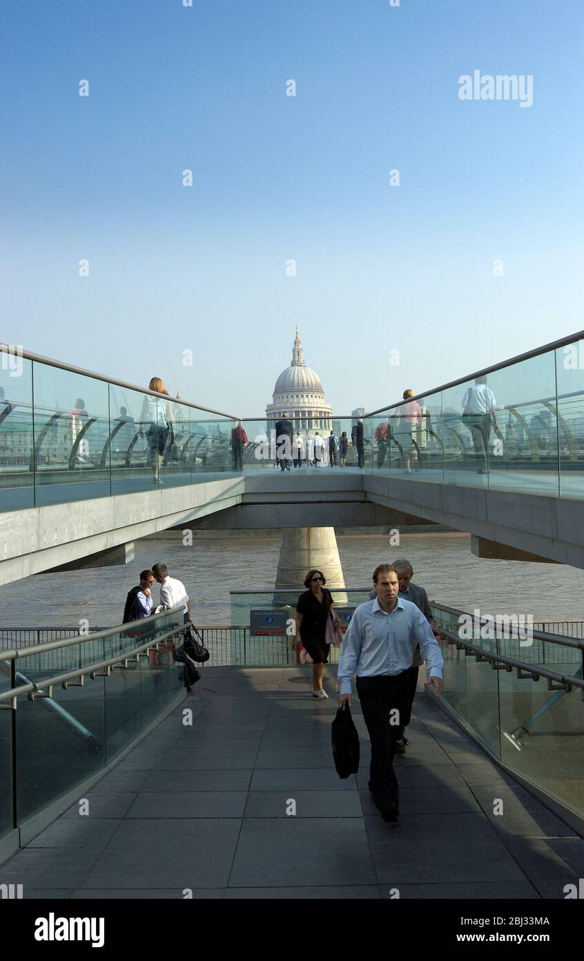Millennium Bridge or Millennium Footbridge opened in 2000, over the ...