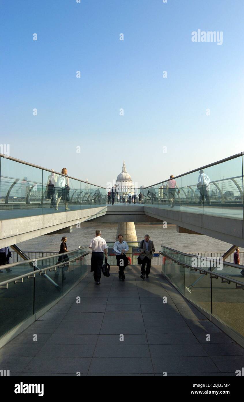 Millennium Bridge or Millennium Footbridge opened in 2000, over the ...