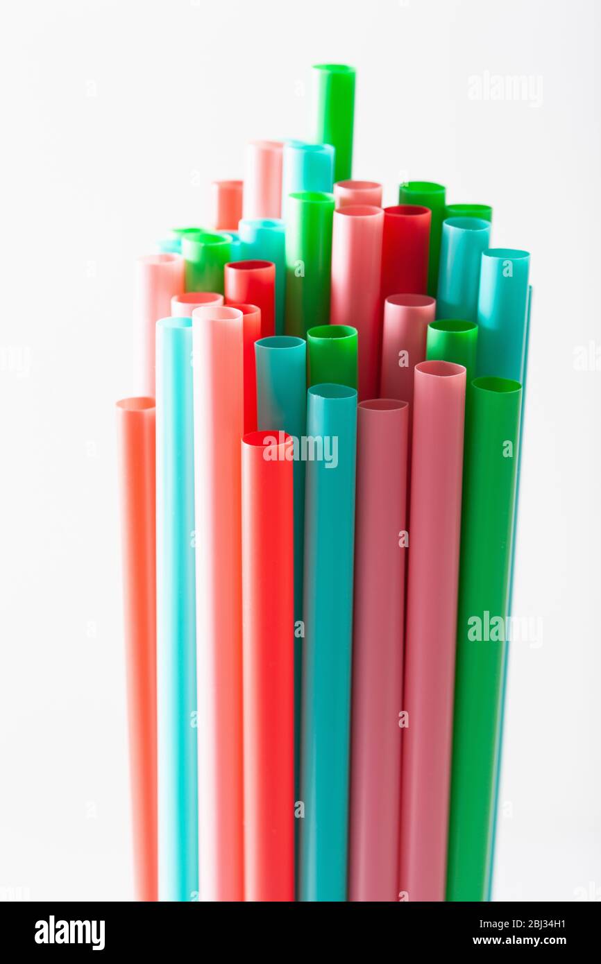 Single use plastic drinking straws Stock Photo - Alamy