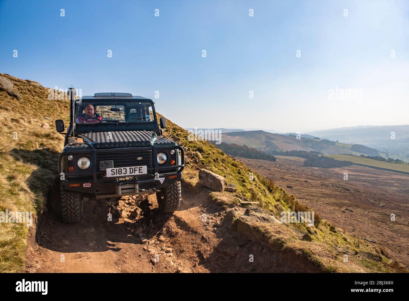 Land rover defender 90 td5 hi-res stock photography and images - Alamy