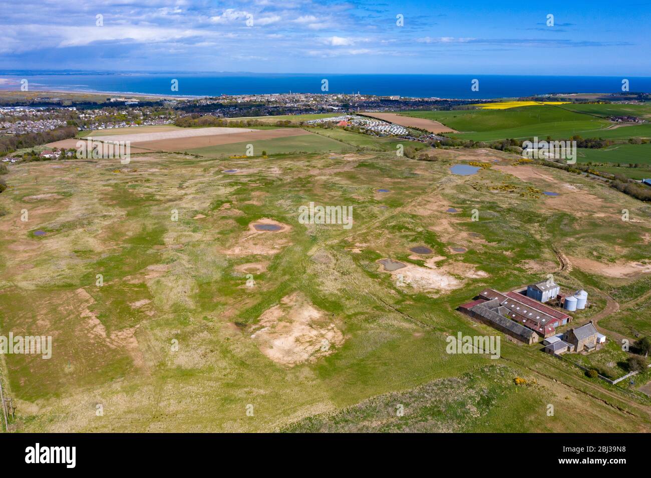 18 mains hi-res stock photography and images - Alamy
