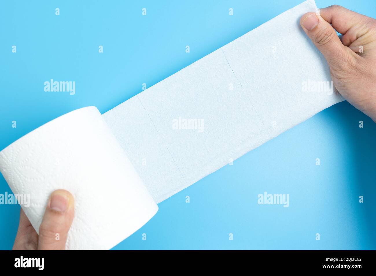 One ply toilet paper hi-res stock photography and images - Alamy