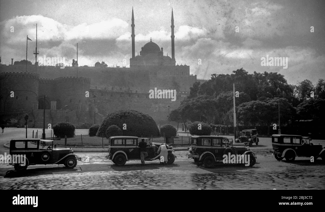 Cairo egypt 1940s hi-res stock photography and images - Alamy