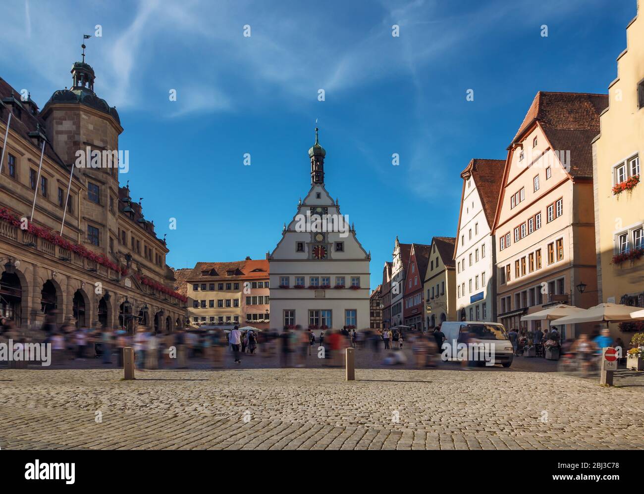 View on the main square of Rothenburg-ob-der-Tauber, Bavaria - Germany ...