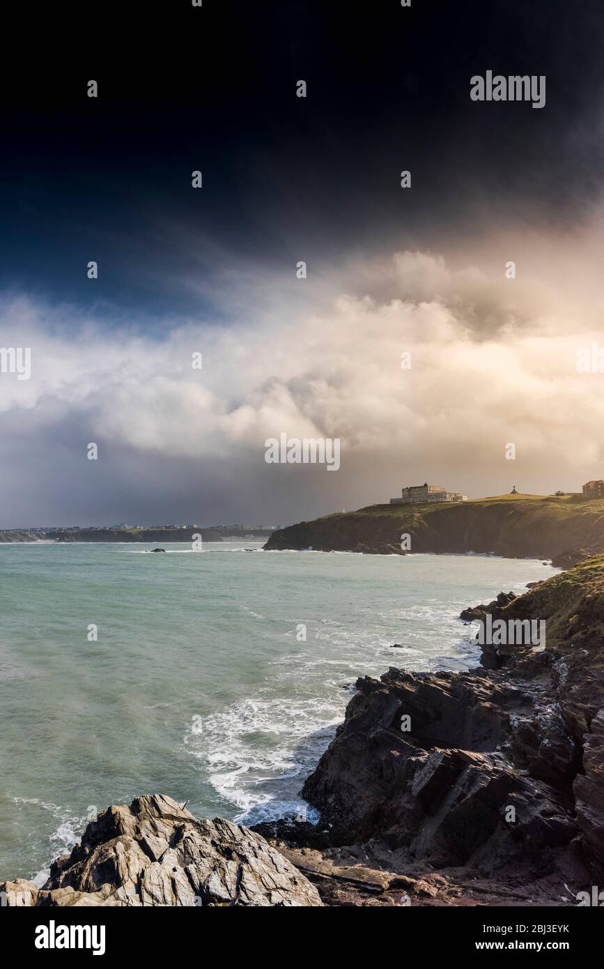 Storm clouds gathering over Newquay as Storm Jorge arrives on the coast ...