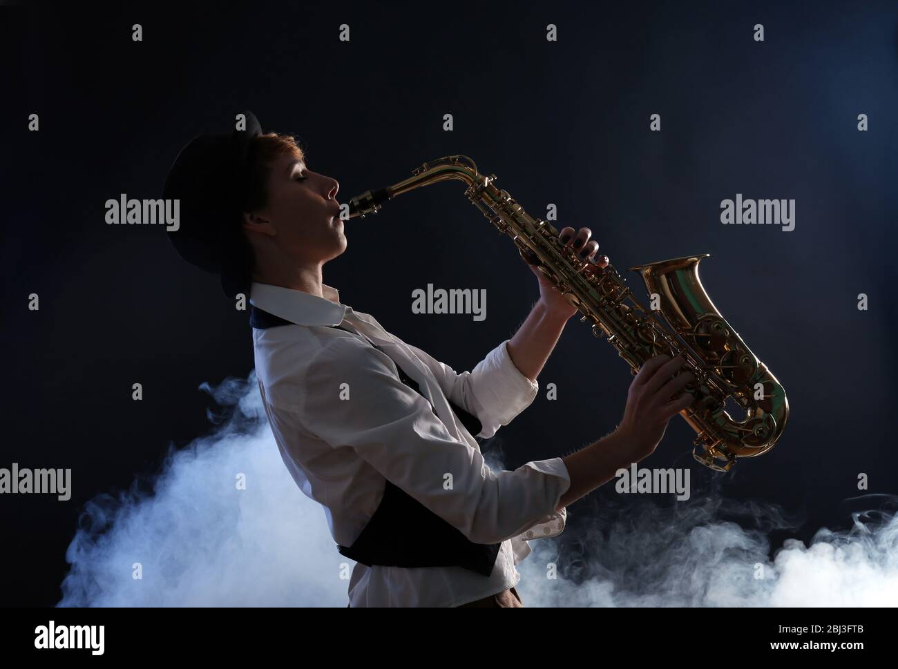 Black woman smoke ethnic hi-res stock photography and images - Alamy