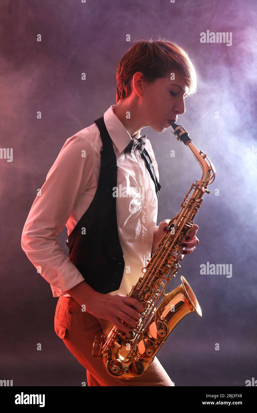 Music smoke tone hi-res stock photography and images - Alamy