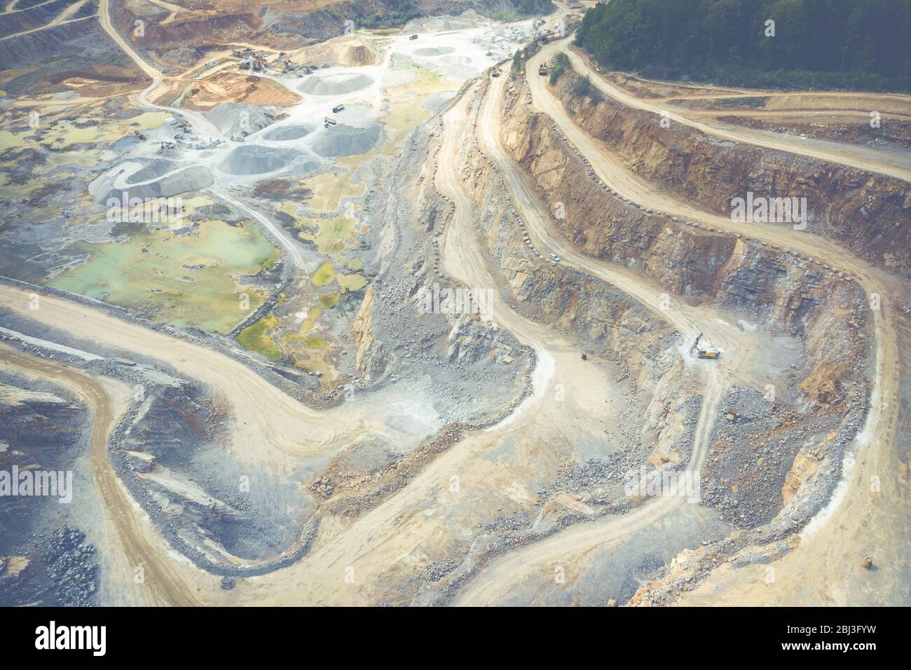 Excavator digging giant hole hi-res stock photography and images - Alamy