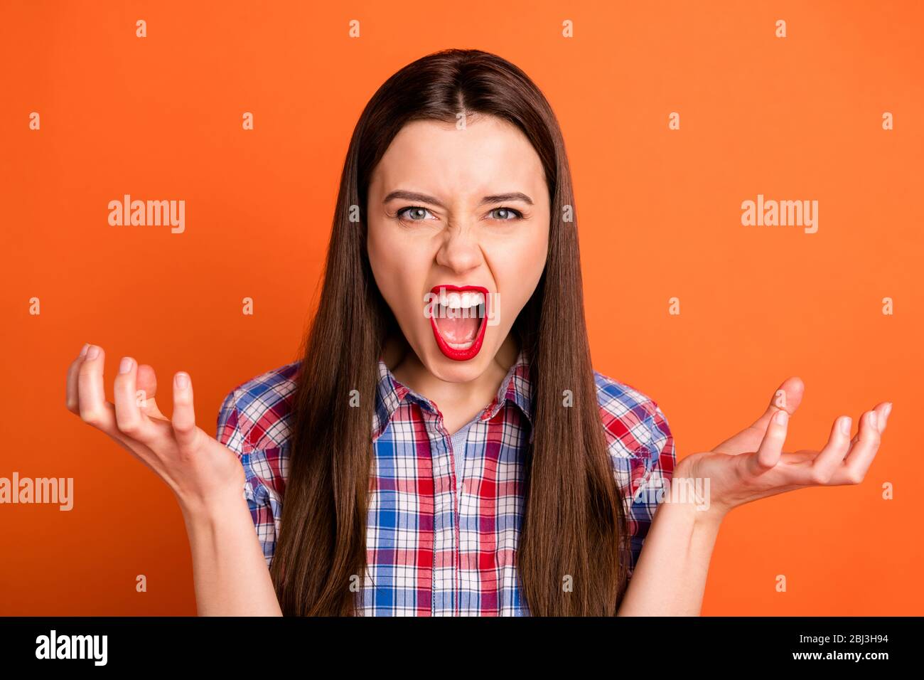 Portrait of frustrated angry girl have disagreement misunderstanding ...