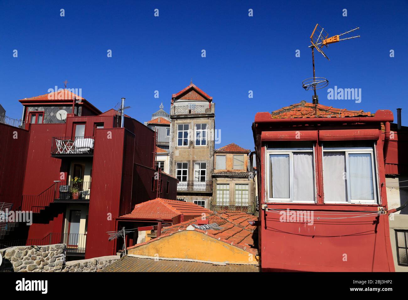 Poor housing porto hi-res stock photography and images - Alamy