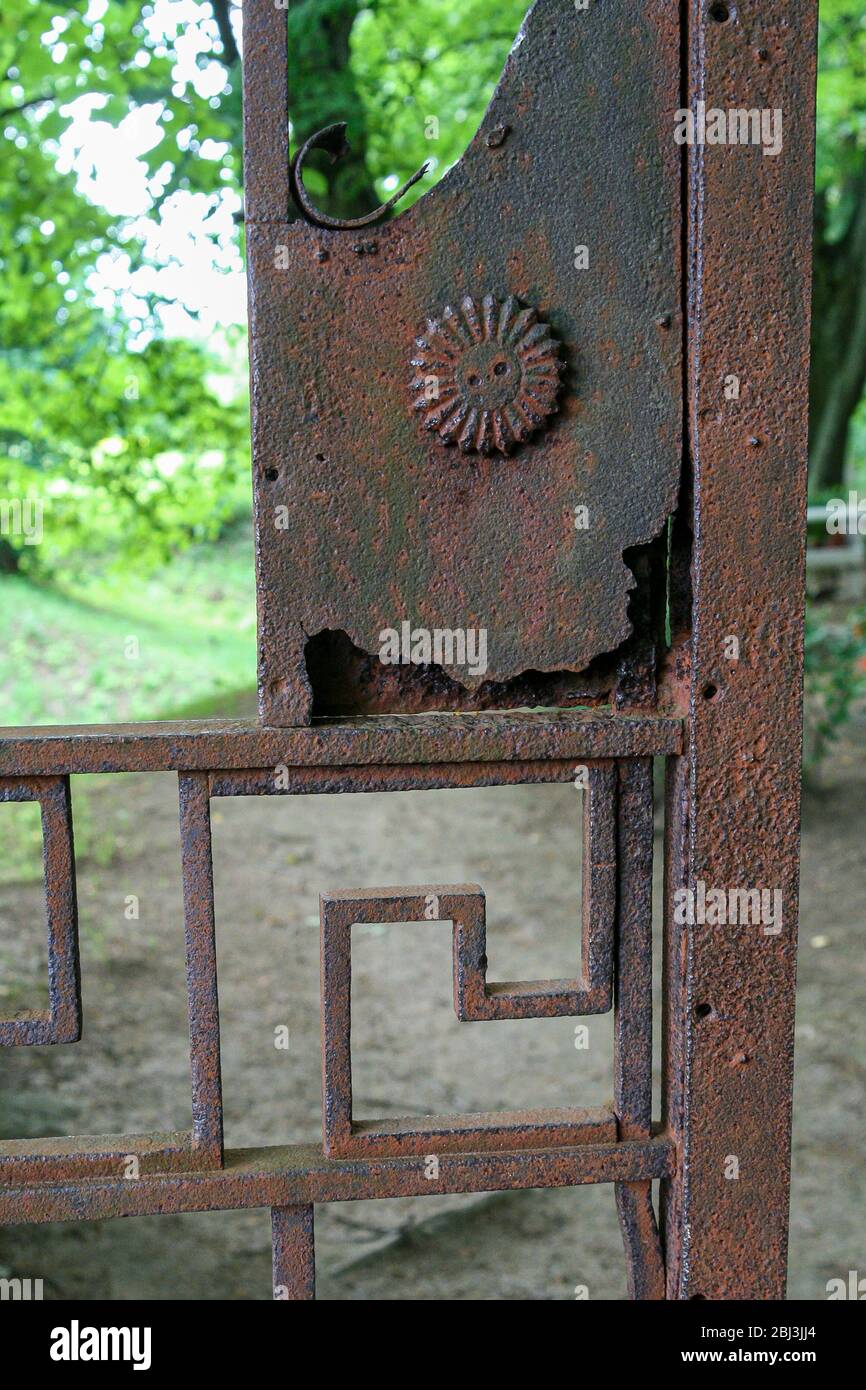 Old rusty vintage gate handle Stock Photo - Alamy
