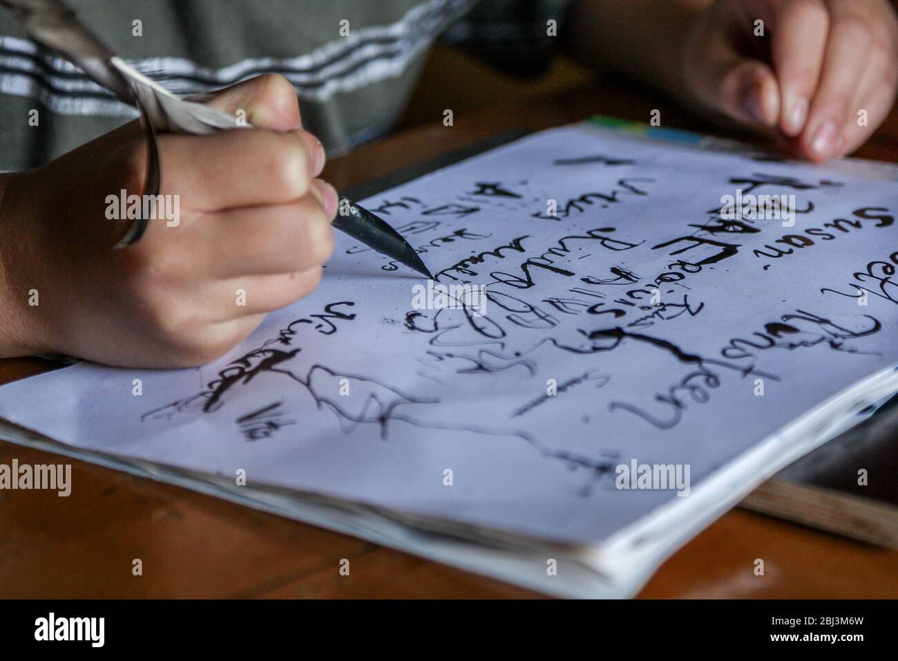 Caligraphy person hi-res stock photography and images - Alamy