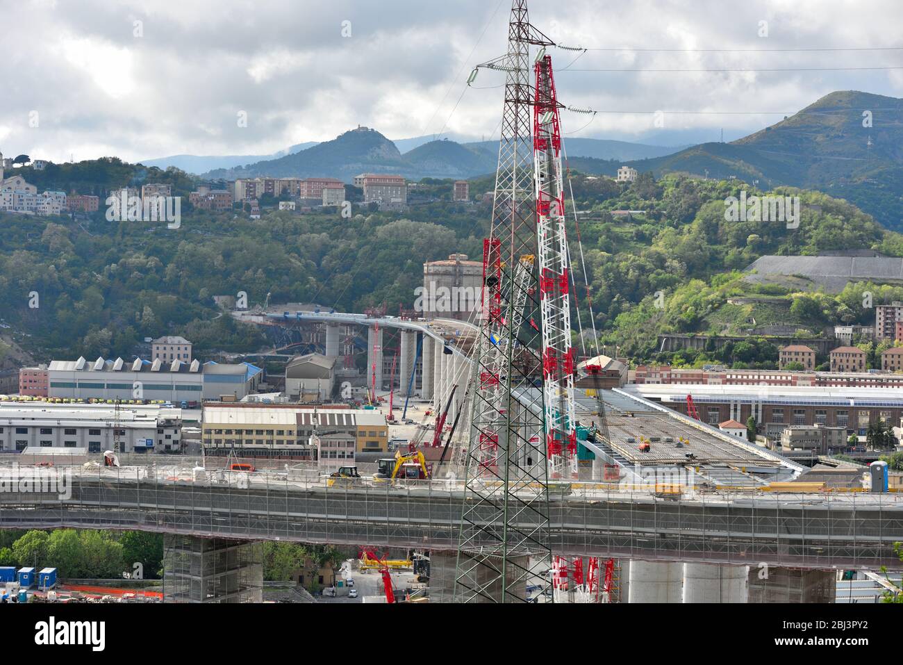 latest reconstruction work on the new highway bridge (ex morandi) which ...