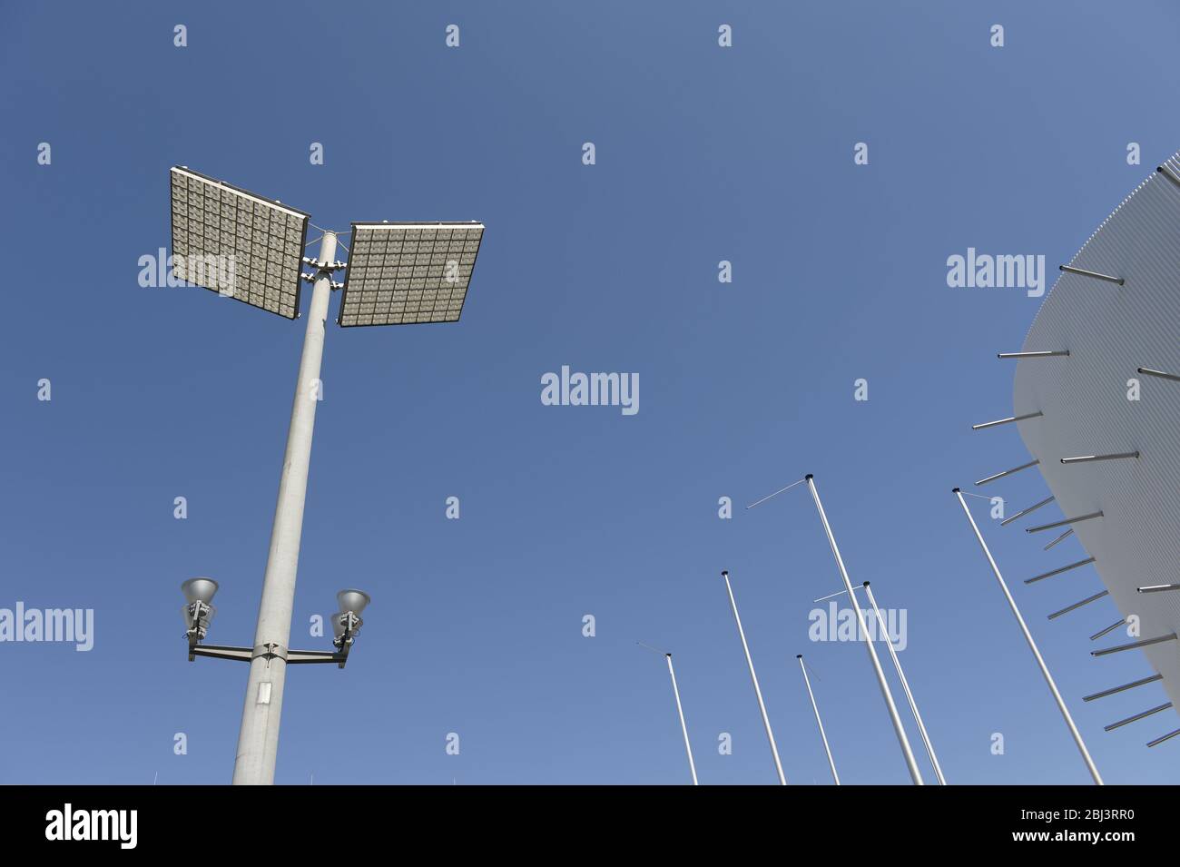 Street reflectors hi-res stock photography and images - Alamy