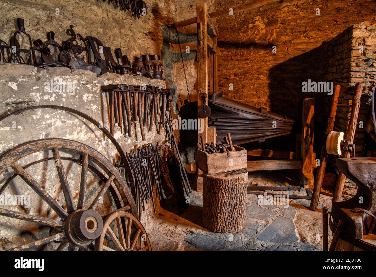 Blacksmiths Medieval High Resolution Stock Photography and Images - Alamy