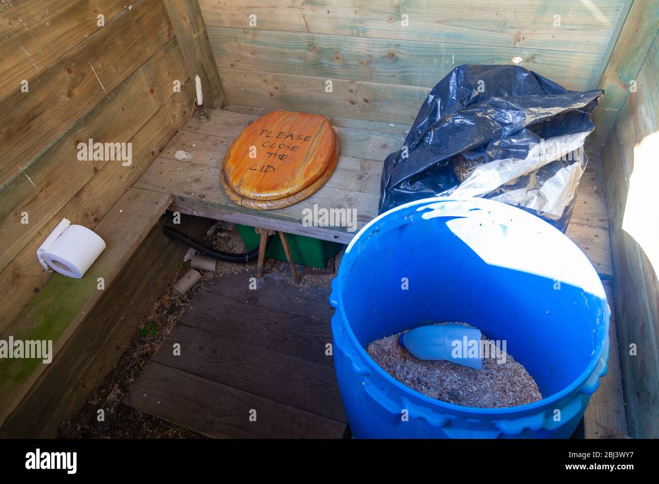 Toilet shack hi-res stock photography and images - Alamy