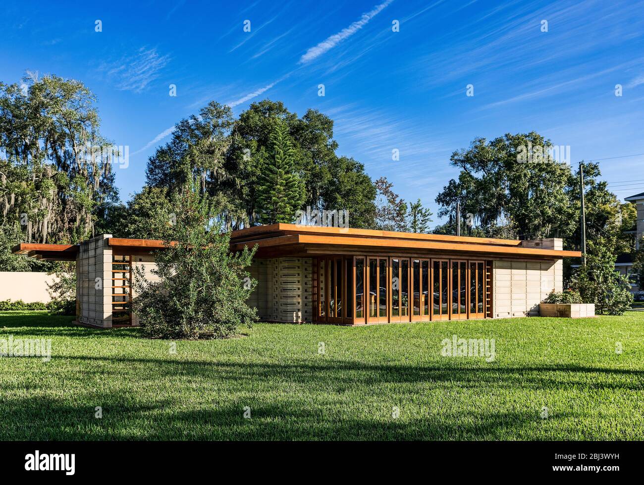 Usonian hi-res stock photography and images - Alamy