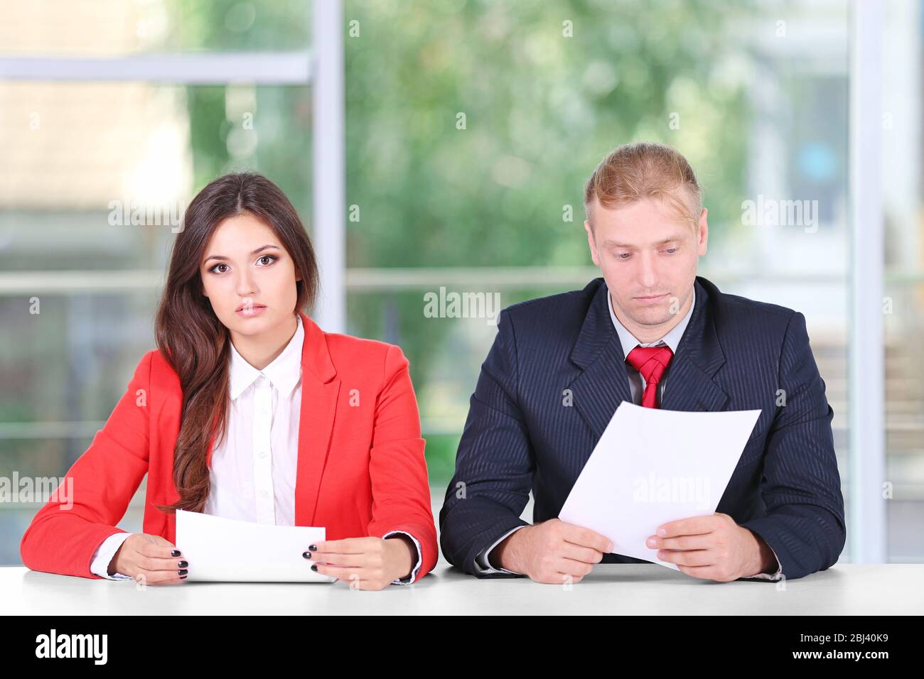 TV anchor training for telling news Stock Photo - Alamy
