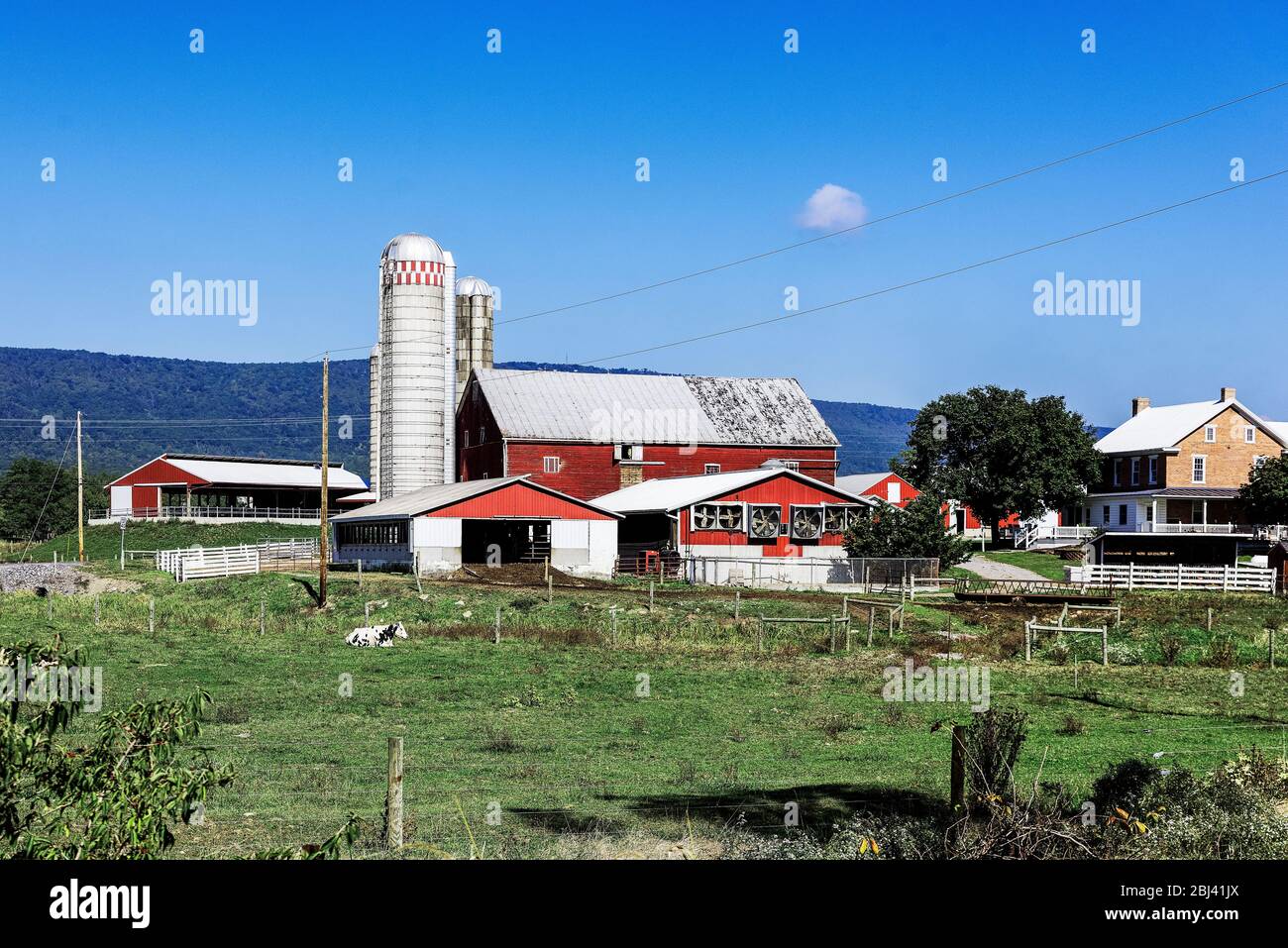 Farm buildings in Pennsylvania Stock Photo - Alamy
