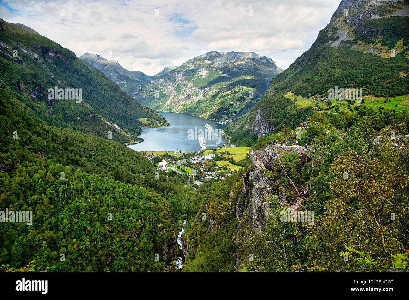 Geiranger norway panorama hi-res stock photography and images - Alamy