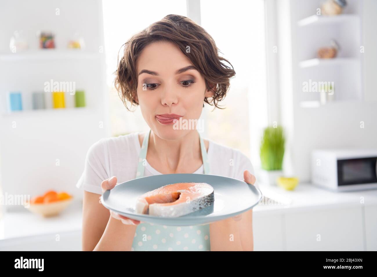 Salmon red lips hi-res stock photography and images - Alamy