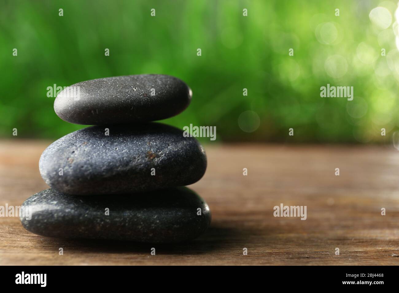 Stones wooden table group hi-res stock photography and images - Alamy