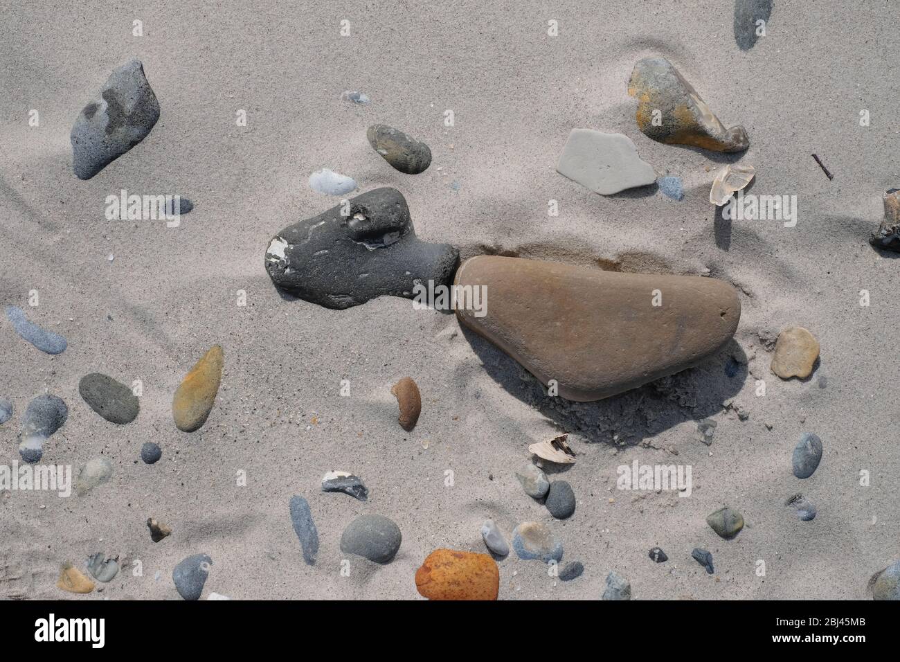 Strand Kunst Steine Stock Photo - Alamy