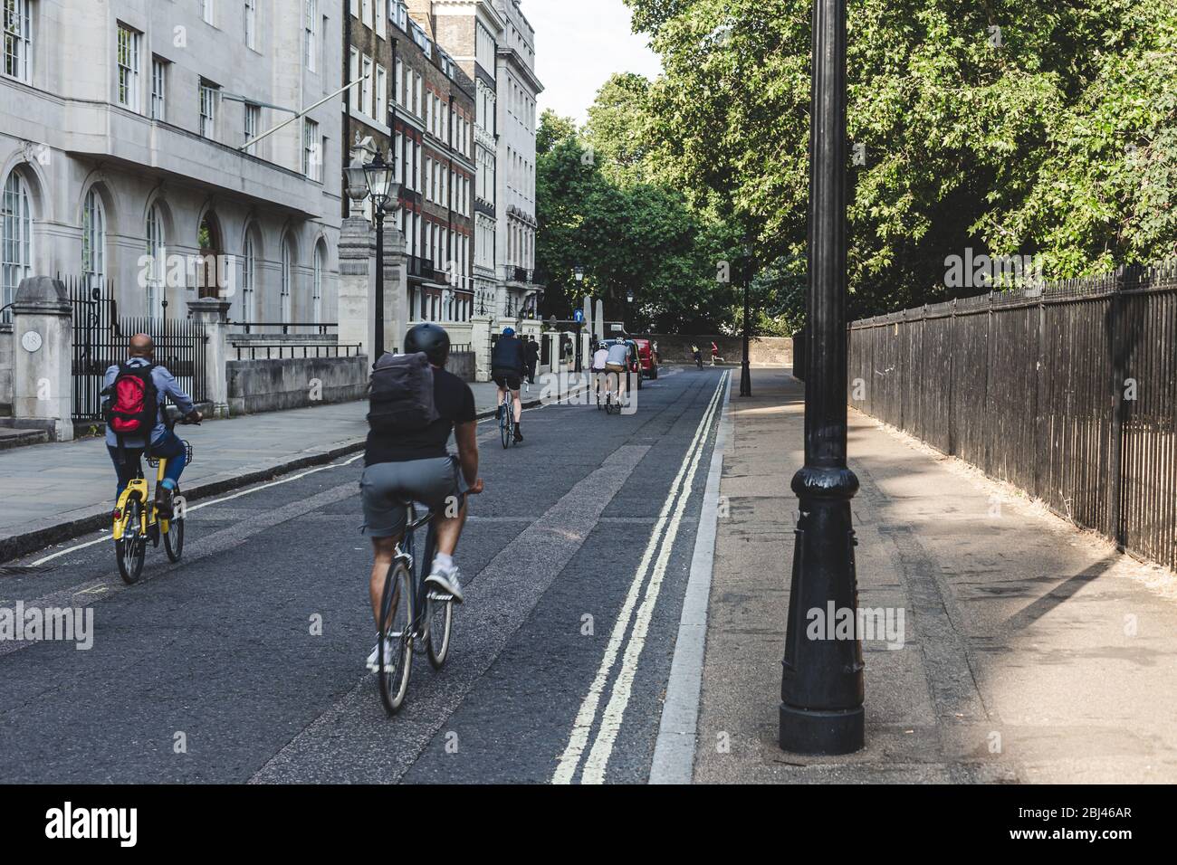 Summer lincolns inn hi-res stock photography and images - Alamy