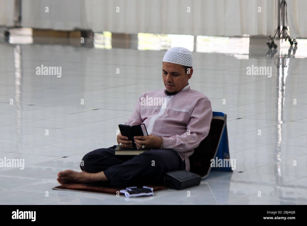 Muslim ummah hi-res stock photography and images - Alamy