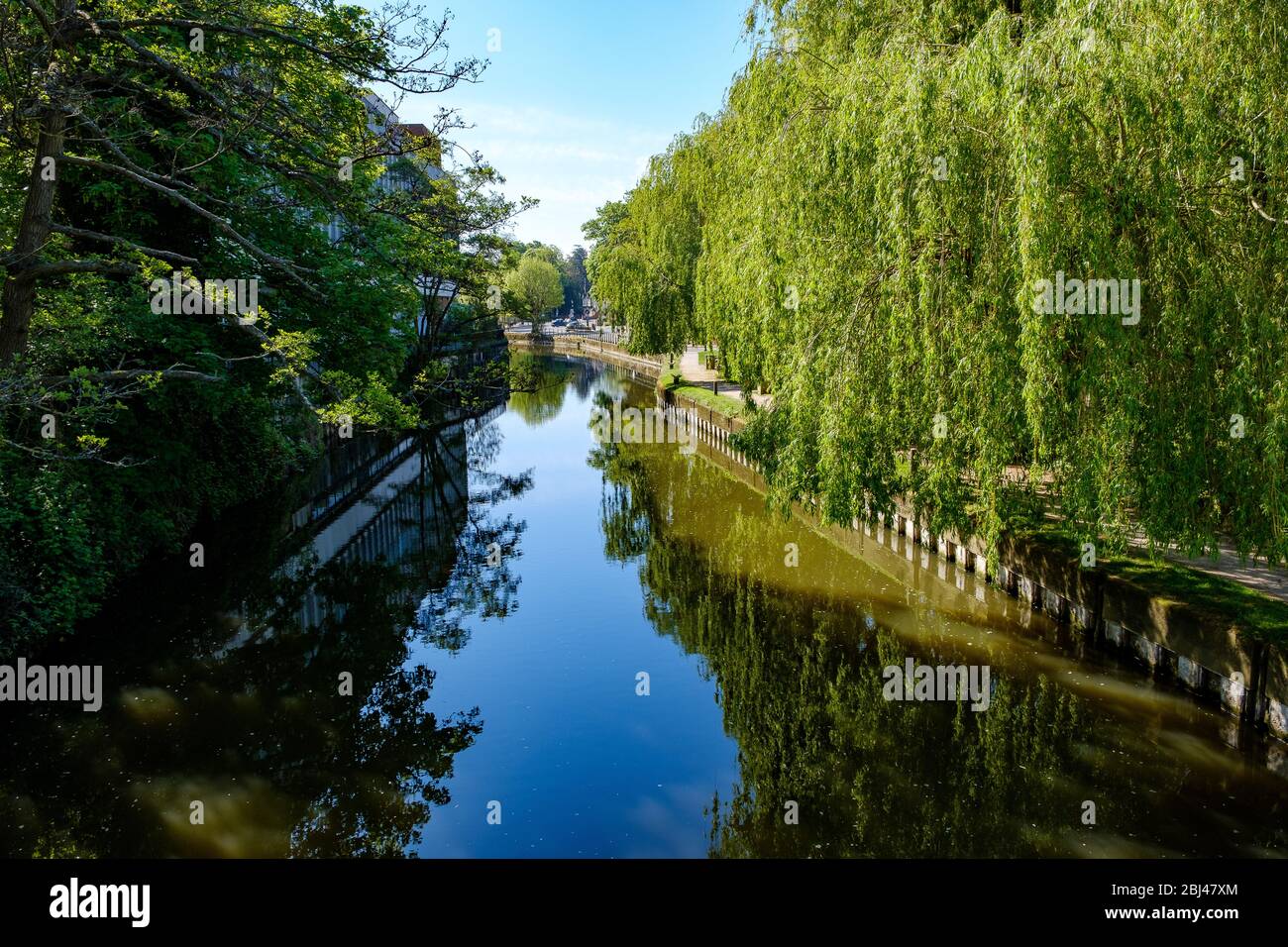 River wey guildford hi-res stock photography and images - Alamy